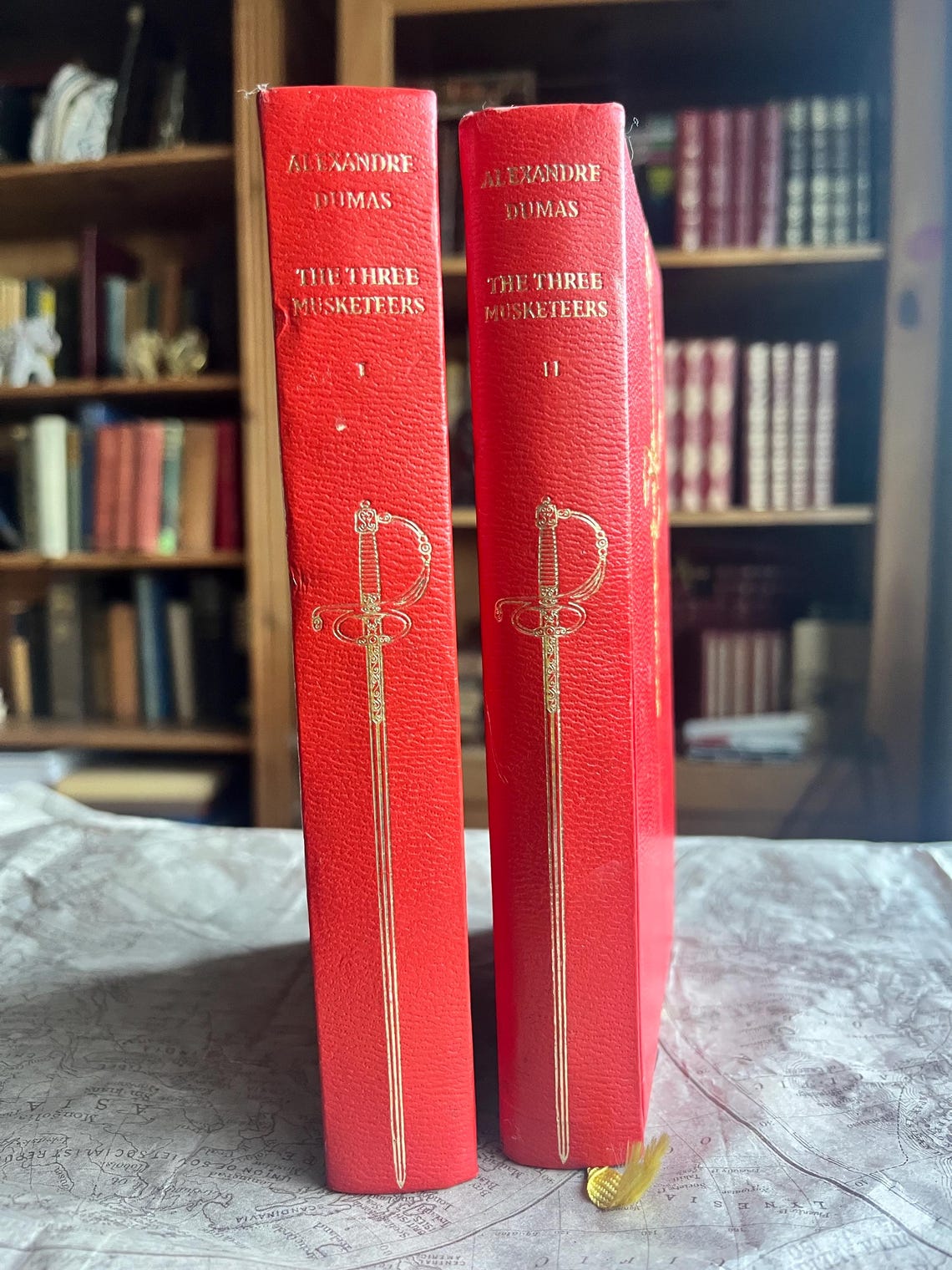 The Three Musketeers – Alexandre Dumas (heron Books) 2-volume Hardback ...