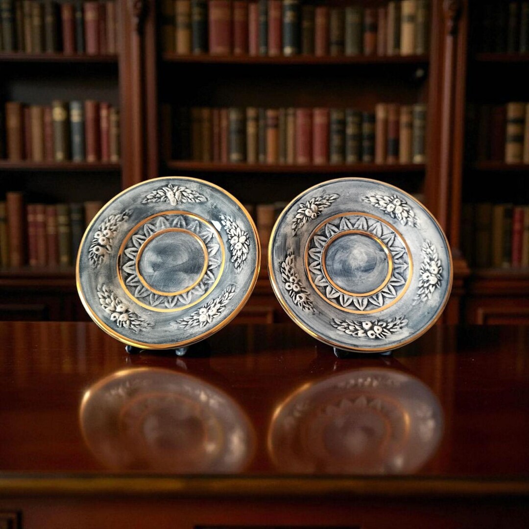 Italian Capodimonte Porcelain Plates. Vintage Capodimonte Decorative ...