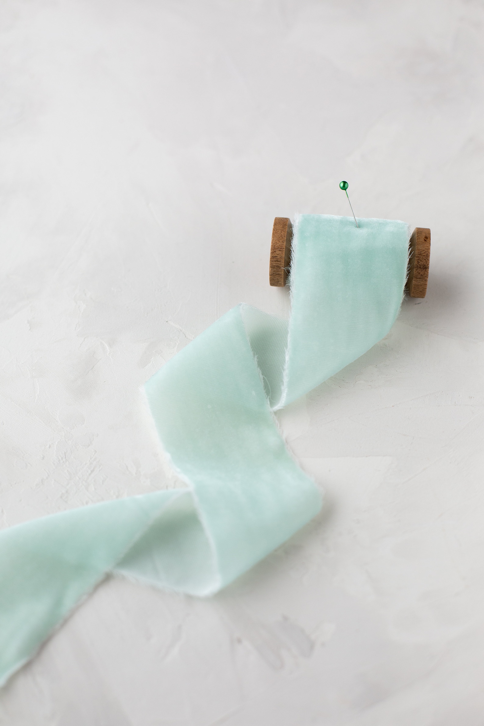 Aqua Mint Frayed Edge Velvet Ribbon • 2" (3 yards) - Etsy Italia