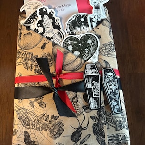 Thriller/horror Blind Box - Etsy