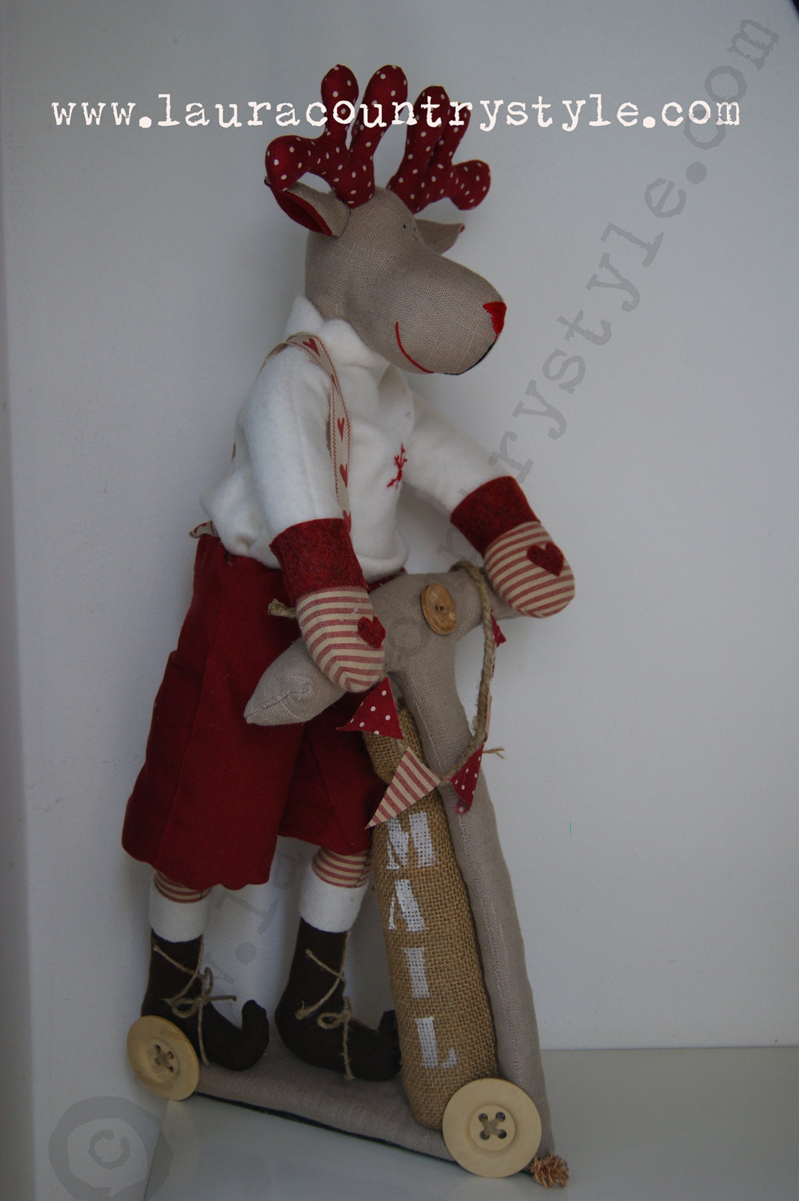 Christmas Reindeers Pattern ,PDF Sewing Pattern for a Reindeer Postman ...