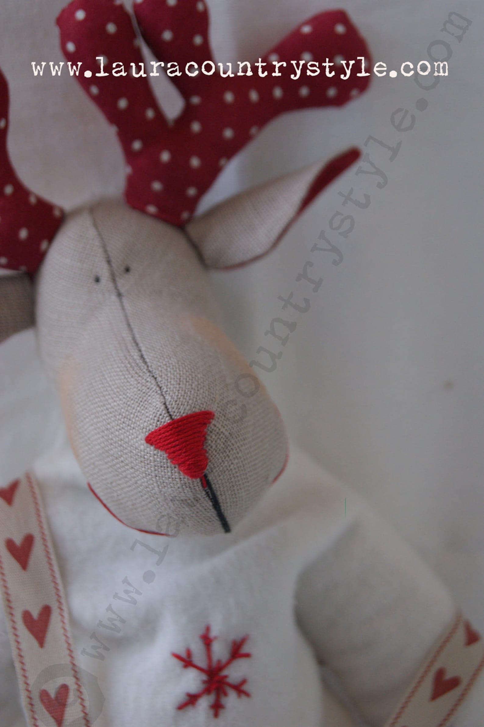 Christmas Reindeers Pattern ,PDF Sewing Pattern for a Reindeer Postman ...