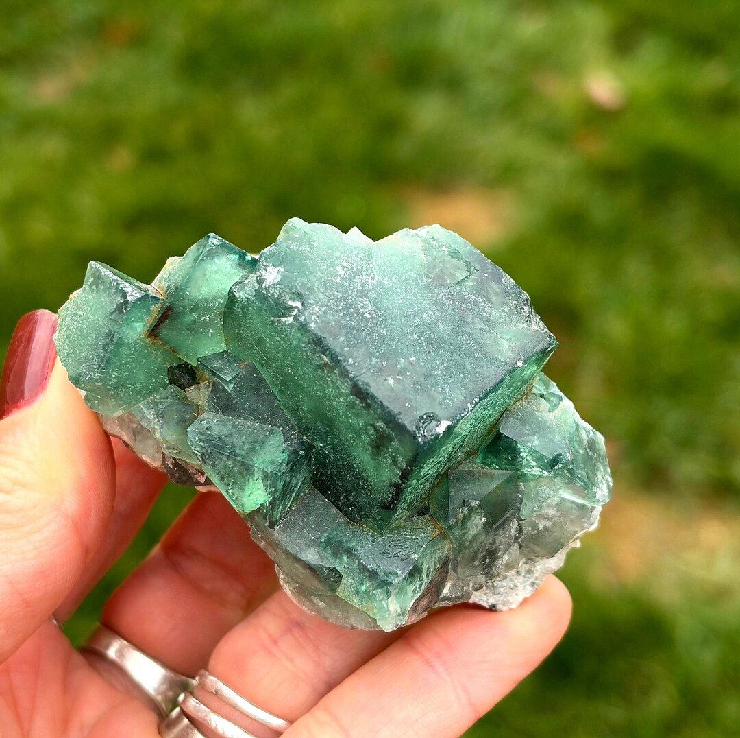 UV REACTIVE Dark Green Fluorite Cluster – Yaogangxian Mine - Etsy