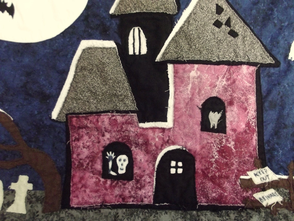 Halloween Haunted House Quilt Pattern - Etsy