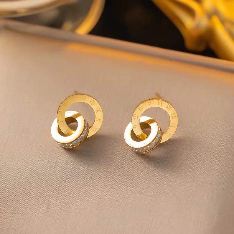 Roman Numeral Interlocking Ring Jewelry Set - Etsy UK