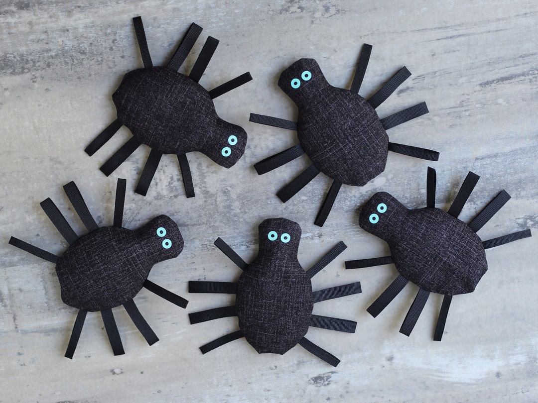Spider Shaped Bean Bags With Ribbon Legs (set of 5) Black Bugs ...