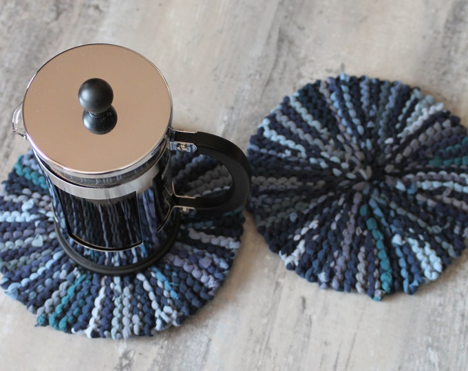 Variegated Blues Round Trivets (set of 2), Circular Mats, Hostess Gift ...
