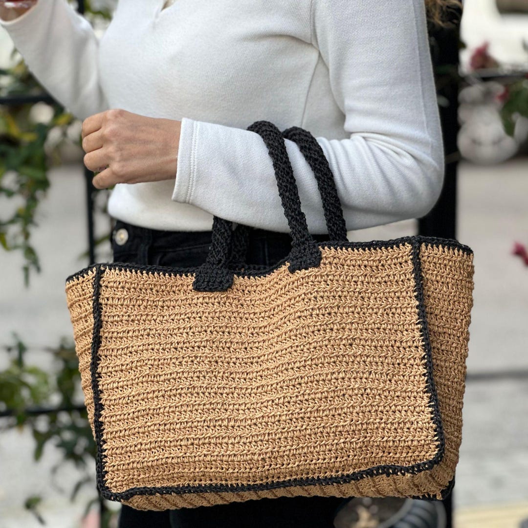 Minimal Handmade Crochet Bag – Paper Yarn Tote – Boho Summer Purse - Etsy