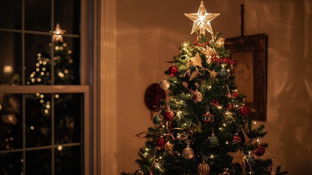 Decorated Christmas Tree - Etsy