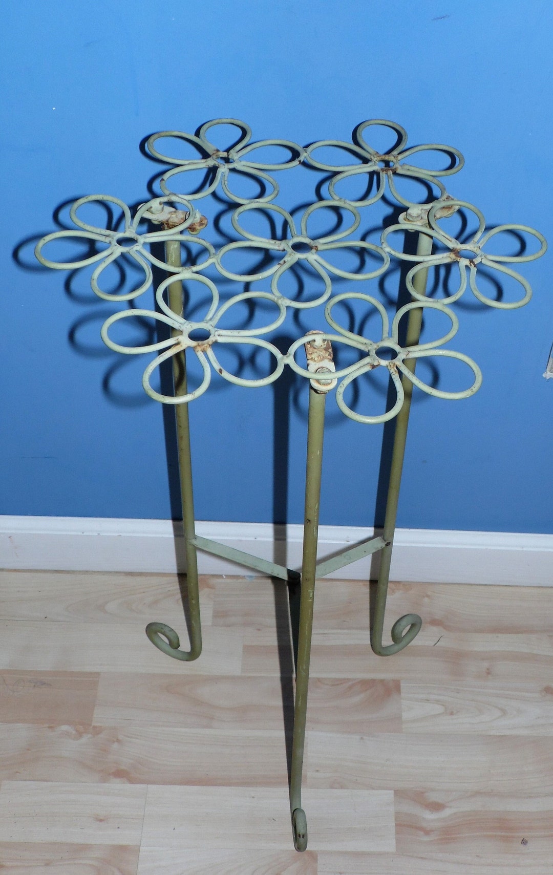 Vintage Mid Century Iron Plant Stand Green Flower Wrought Iron Side ...