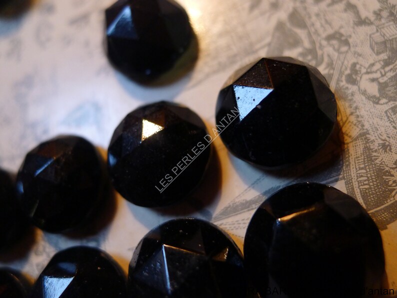 10 Antique Xixeme French Jet Beads - Etsy