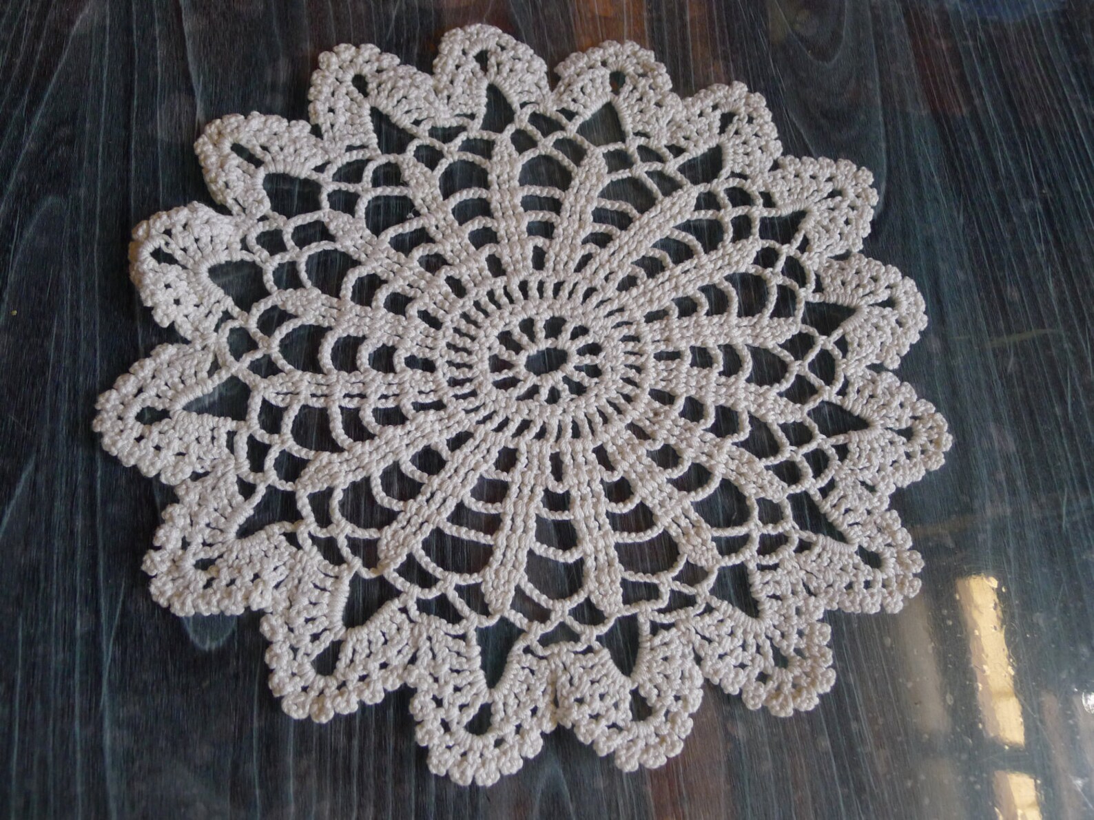 VINTAGE Hand Crochet Doily Table - Etsy