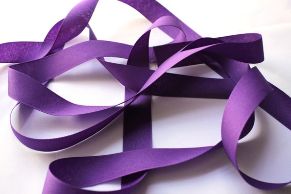 Bordure En Ruban Violet Poster For Sale Avec L'œuvre « Ruban De