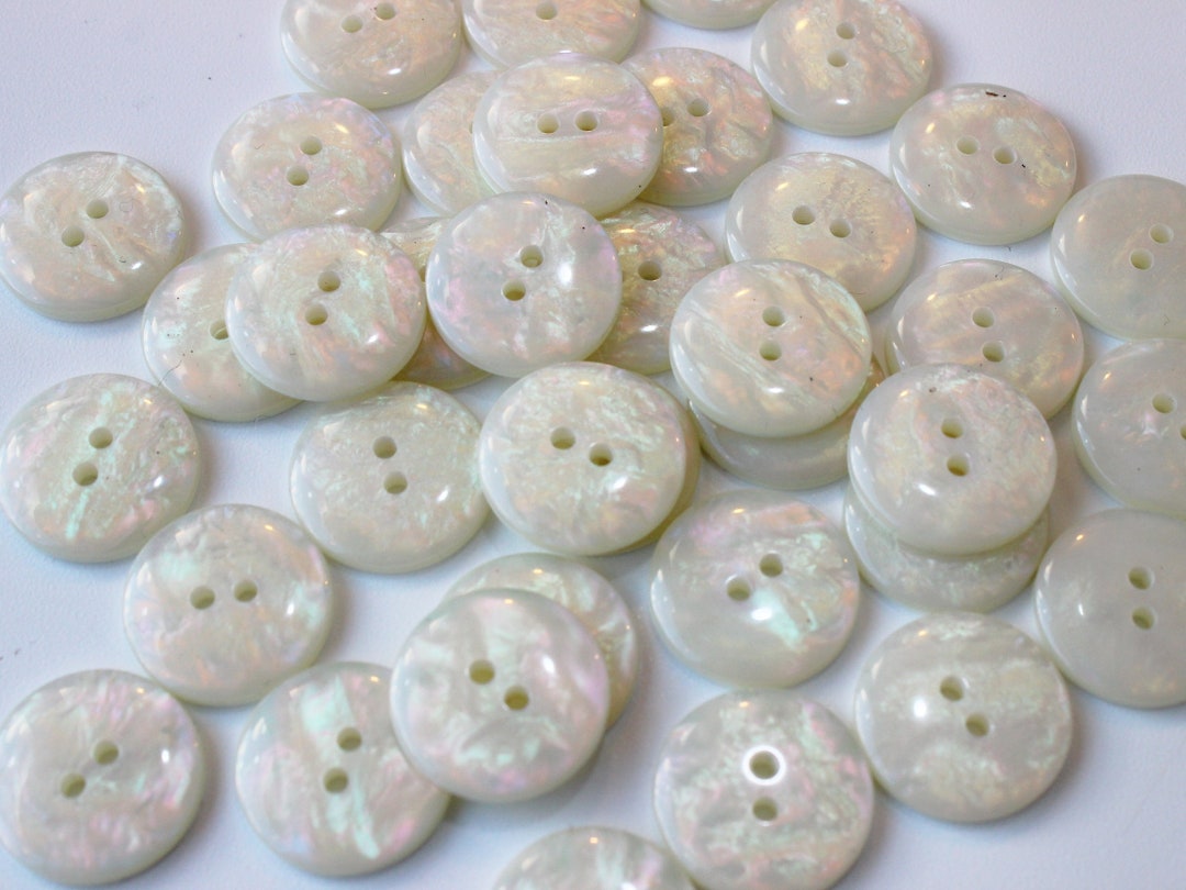 WHITE Mother of Pearl Buttons, White Shimmer Mermaid Buttons, Pearly ...