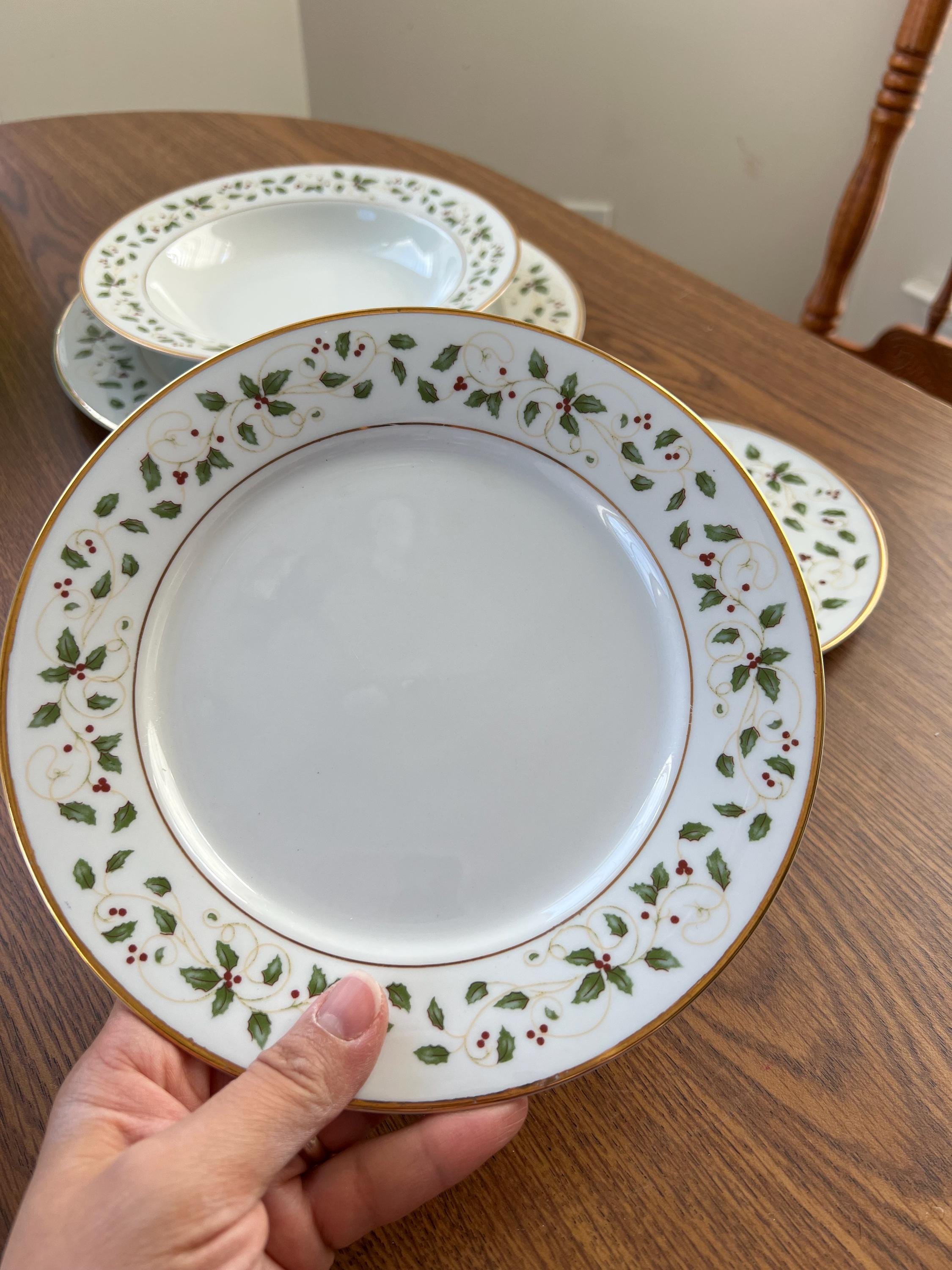 Wallace Holiday Vine China – Vintage Christmas Holly Dinnerware, Gold ...