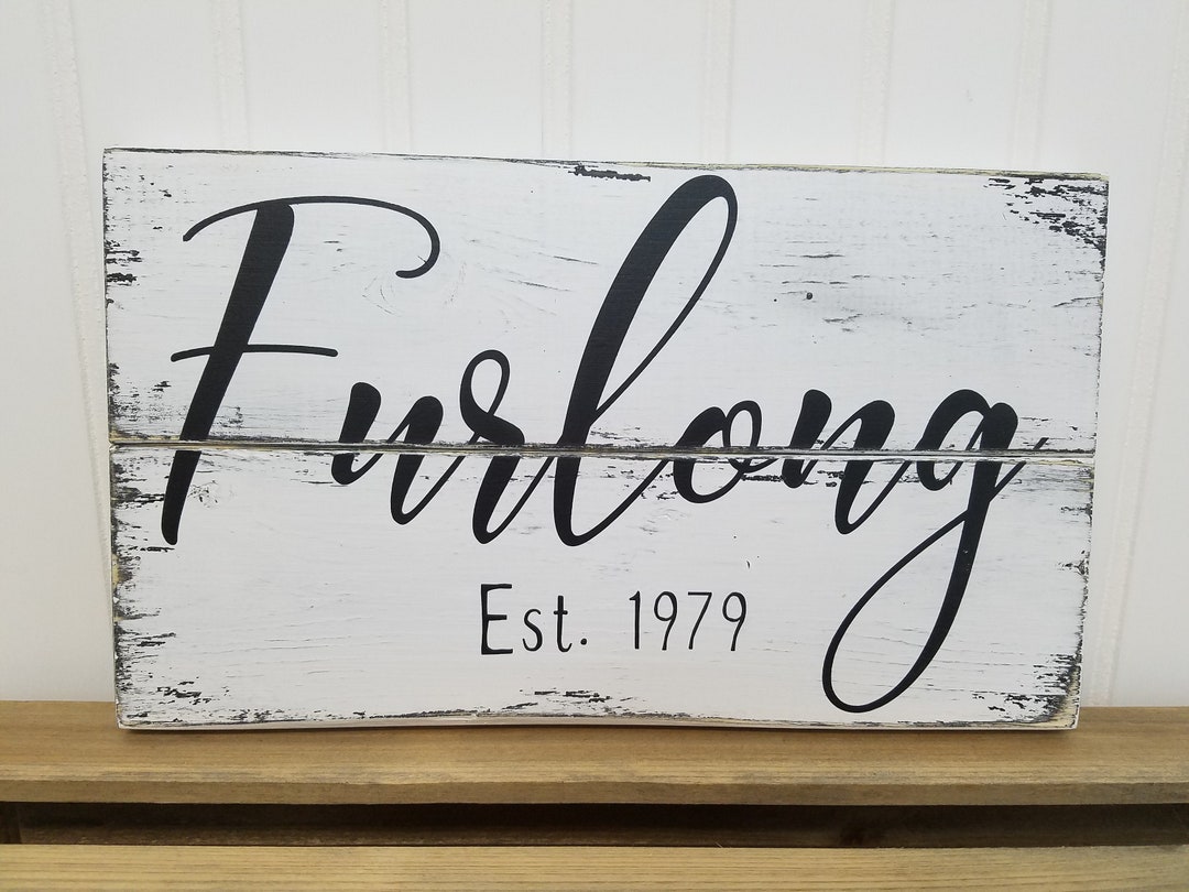 Farmhouse Style Small Pallet Sign With Family Name & Wedding Date Two ...