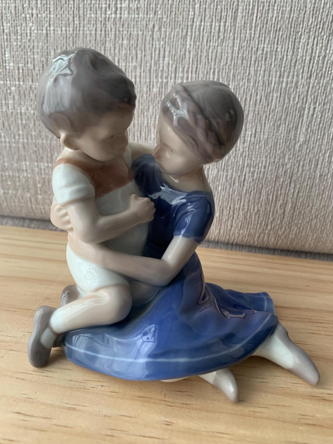 Bing & Grøndahl Figurine – Sister With Younger Brother – Model 1568 ...