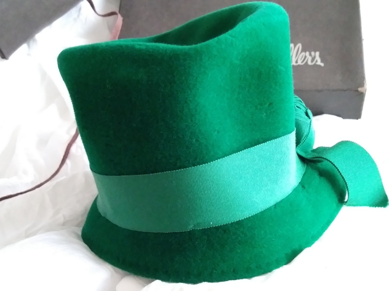 Vintage LADIES Hat~amy New York Ladies Hat~green Velvet~original Hat ...