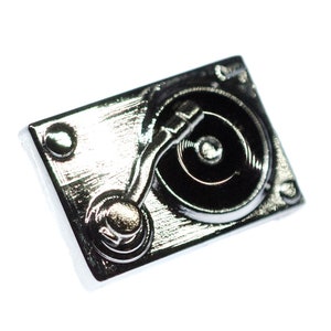 Turntables Record Player Pin Badge Button Turntables Brooch DJ Musician ...