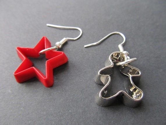 Ramekins Earrings Cookie Cutter Star Red Gingerbread Silver | Etsy