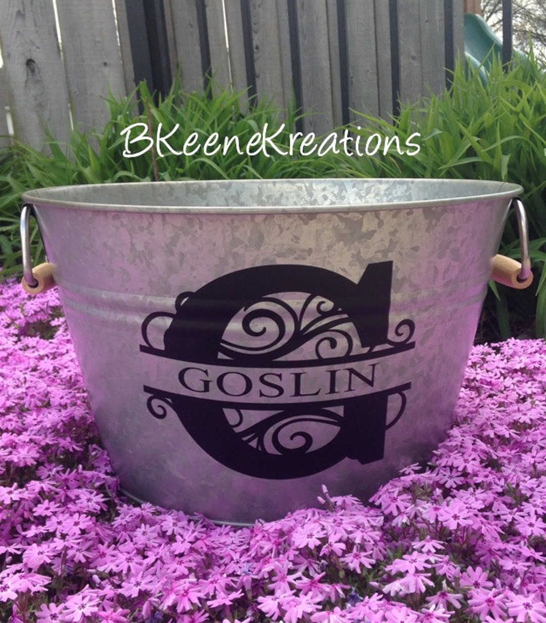 Personalized, Monogrammed Name Initial Vinyl Decal - Etsy