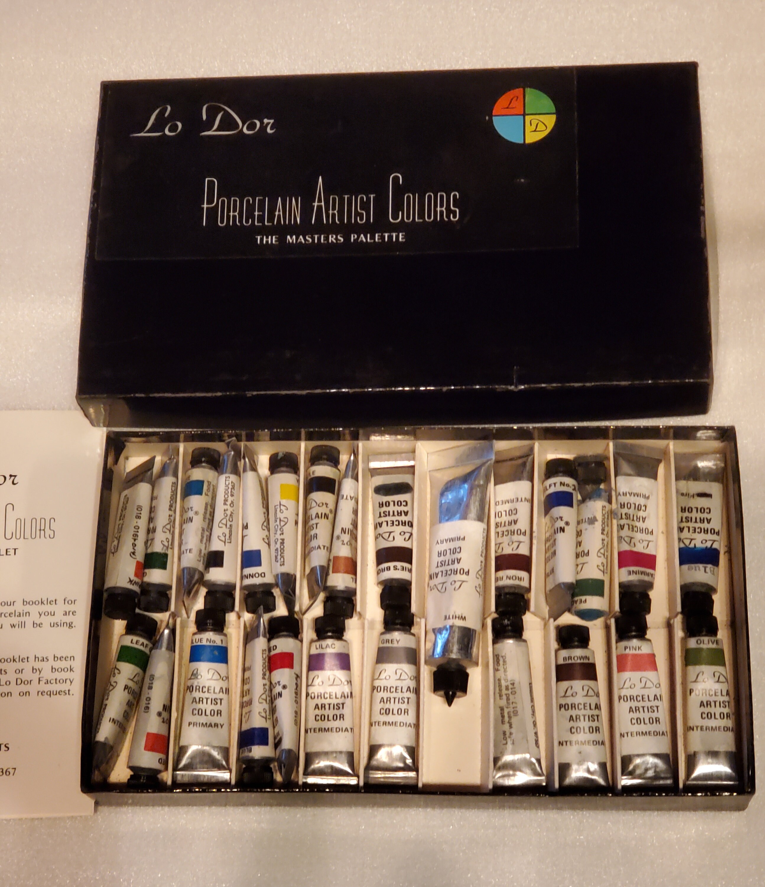 LO DOR PORCELAIN Artist Colors, the Masters Palette, Primary, Gold Base ...