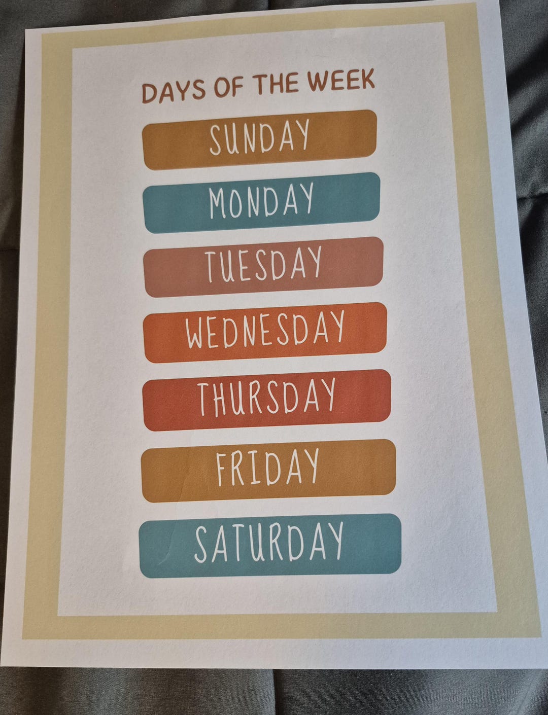 Bilingual Days of the Week Posters | English + French | Classroom Decor ...