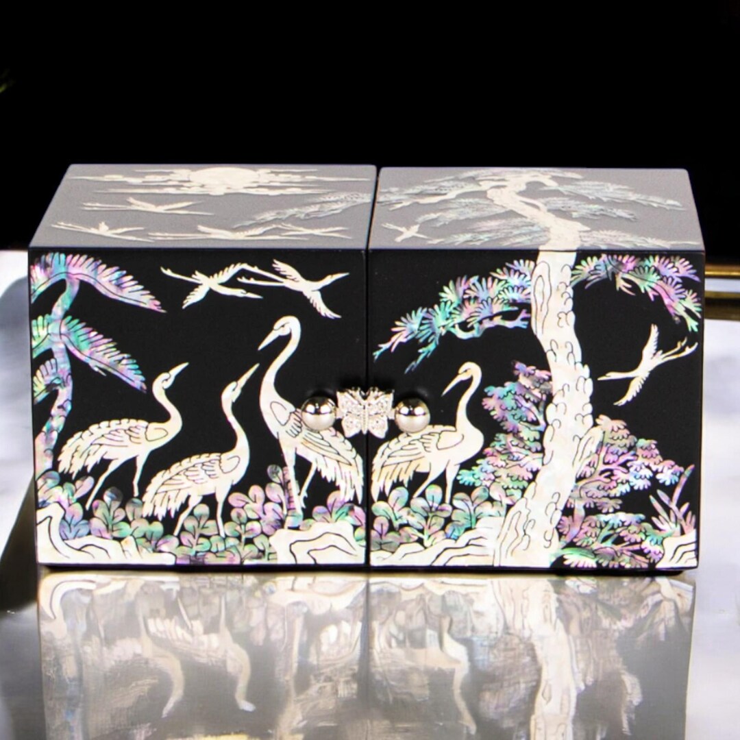 Najeonchilgi Twin Jewelry Box | Pine & Crane Mother of Pearl Design - Etsy