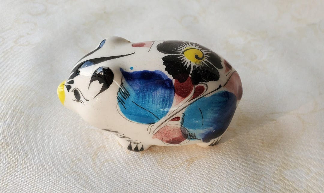 Small Ceramic Pottery Pig Figurine, Art and Collectible - Etsy