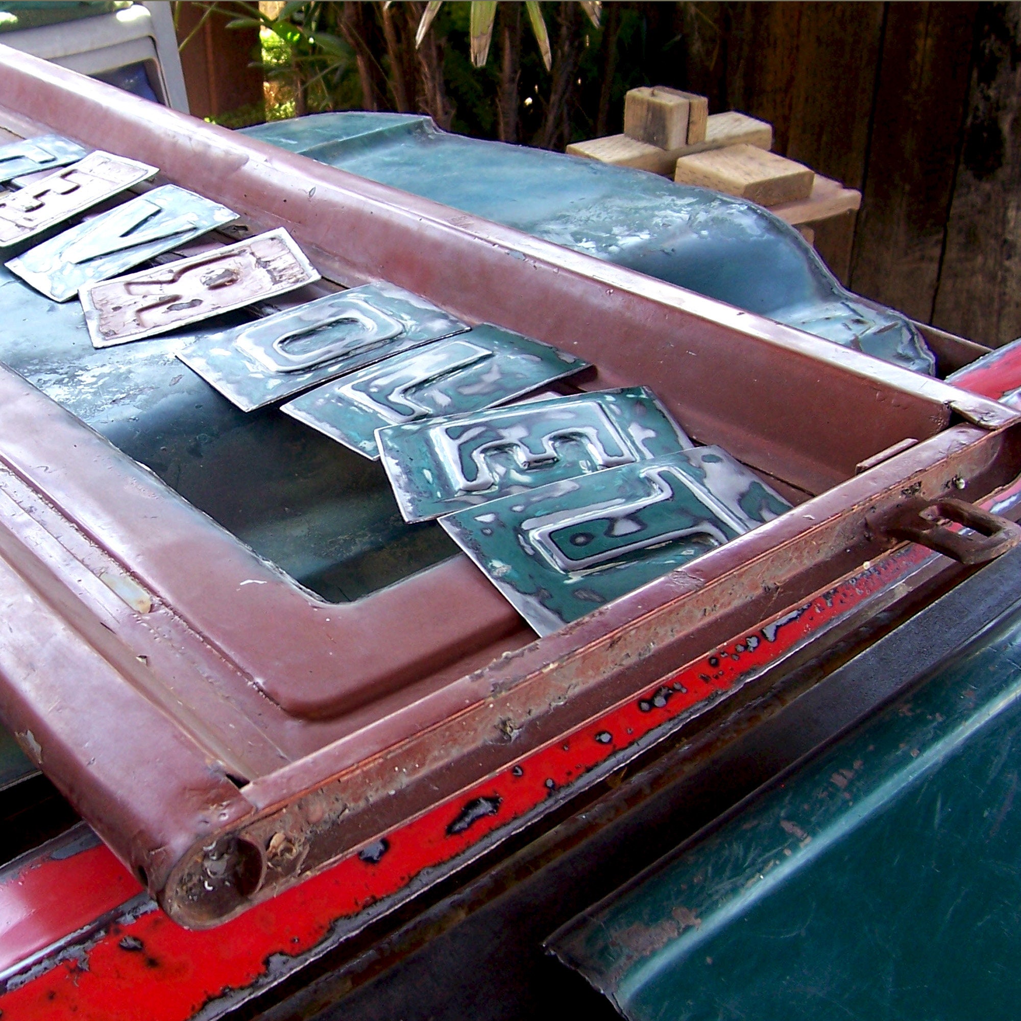 Recycled Tailgate Letter Sculpture 1948 Chevrolet Letter V. Atomic Mid ...