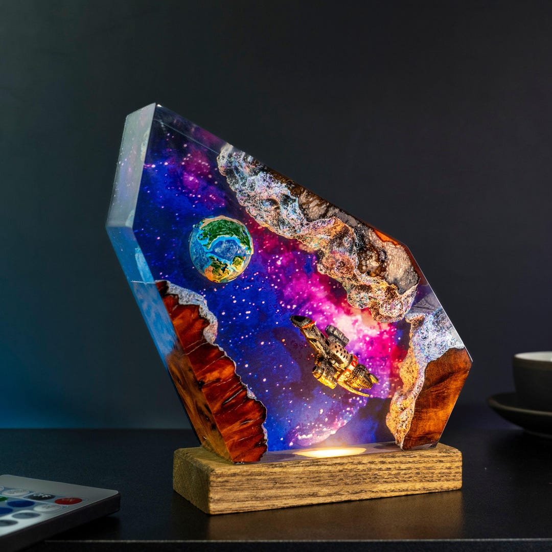 Handmade Galaxy Resin Night Light – Serenity Ship, Sci-fi Desk Lamp - Etsy