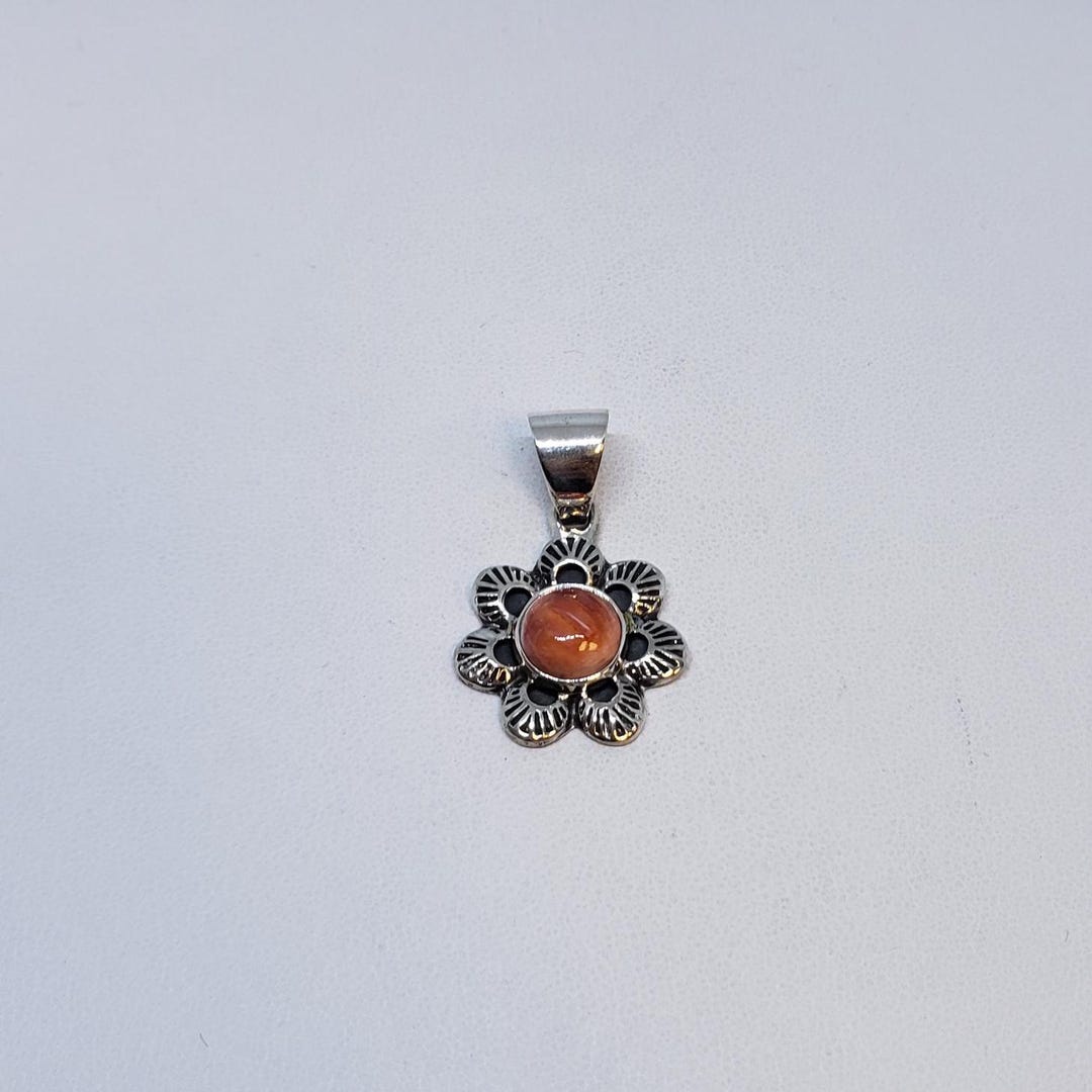 Red Spiny Oyster Circle Pendant With Sterling Silver - Etsy