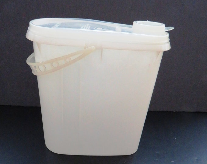 1960s Tupperware 2 Quart Juice Pitcher - White Clear Beverage Container ...