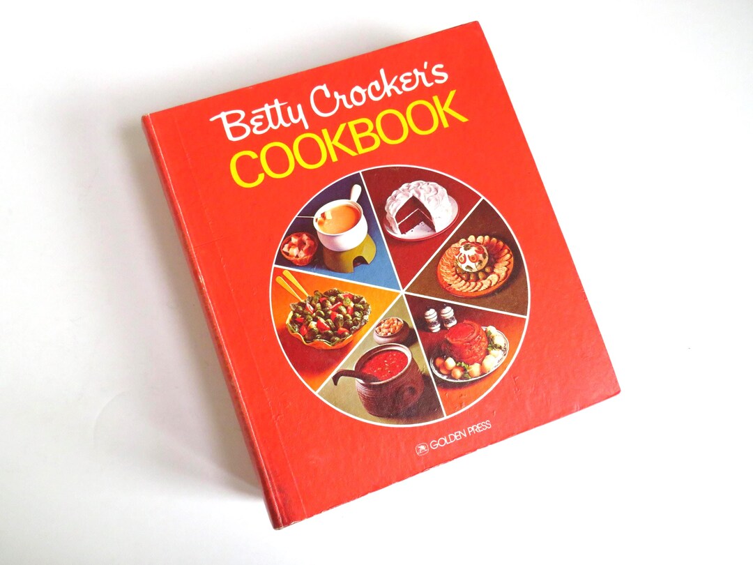Betty Crockers Cookbook - 1976 26th Printing - 5 Ring Binder PIE Hard ...