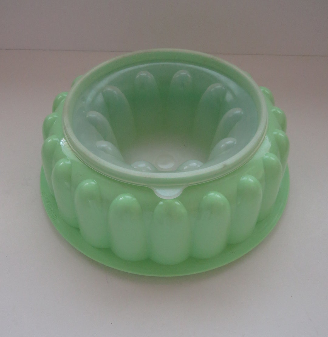 1970s Vintage Tupperware Jello Mold 3 Piece Green Jel Ring Mold Fluted ...