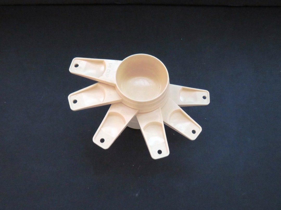 1970s Tupperware Measuring Cups - Complete Set of 6 - Retro Cream ...