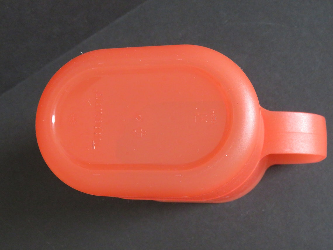Small 1980s Melon Tupperware 1 Quart Pitcher 2 Way Pour and | Etsy