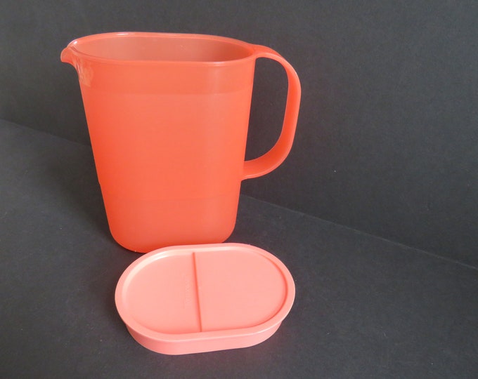 Small 1980s Melon Tupperware 1 Quart Pitcher 2 Way Pour and - Etsy