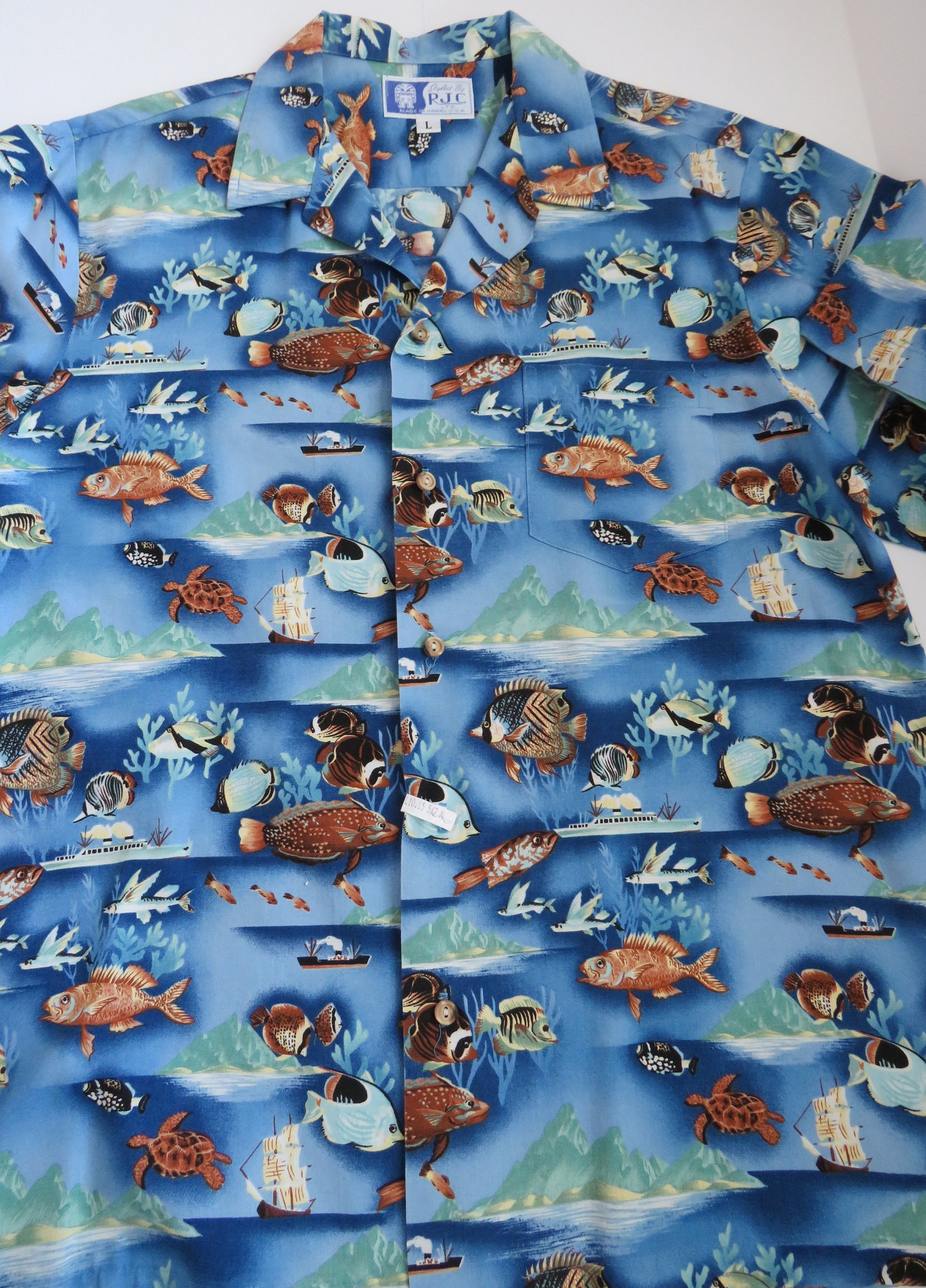 1990s Mens Blue FISH Hawaiian Aloha Shirt by RJC - Size Large ...