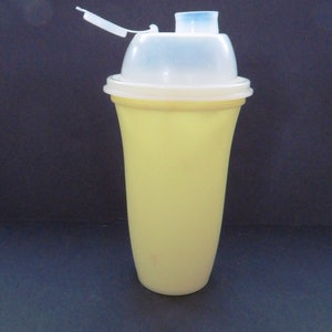 1970s TUPPERWARE Quick Shake Container 3 Pieces Yellow - Etsy