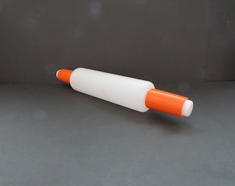 1960s Tupperware Fill N Chill Rolling Pin and Pastry Mat - Sheer White ...