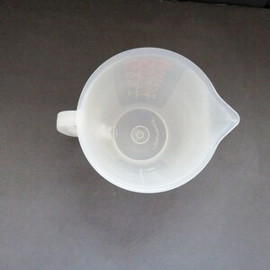 1970s Tupperware 4 Cup Measuring Cup Pitcher Retro Mix N Stor Pitcher ...