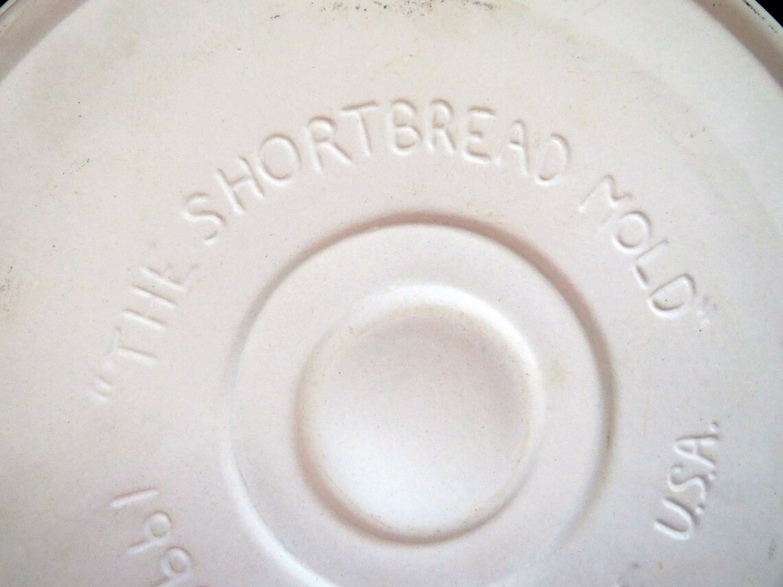 1993 Round Christmas Shortbread Cookie Mold by Hartstone - Etsy