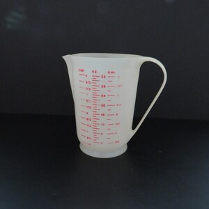 1960 EAGLE 4 Cup Measuring Pitcher Retro Vintage Metric Plastic ...