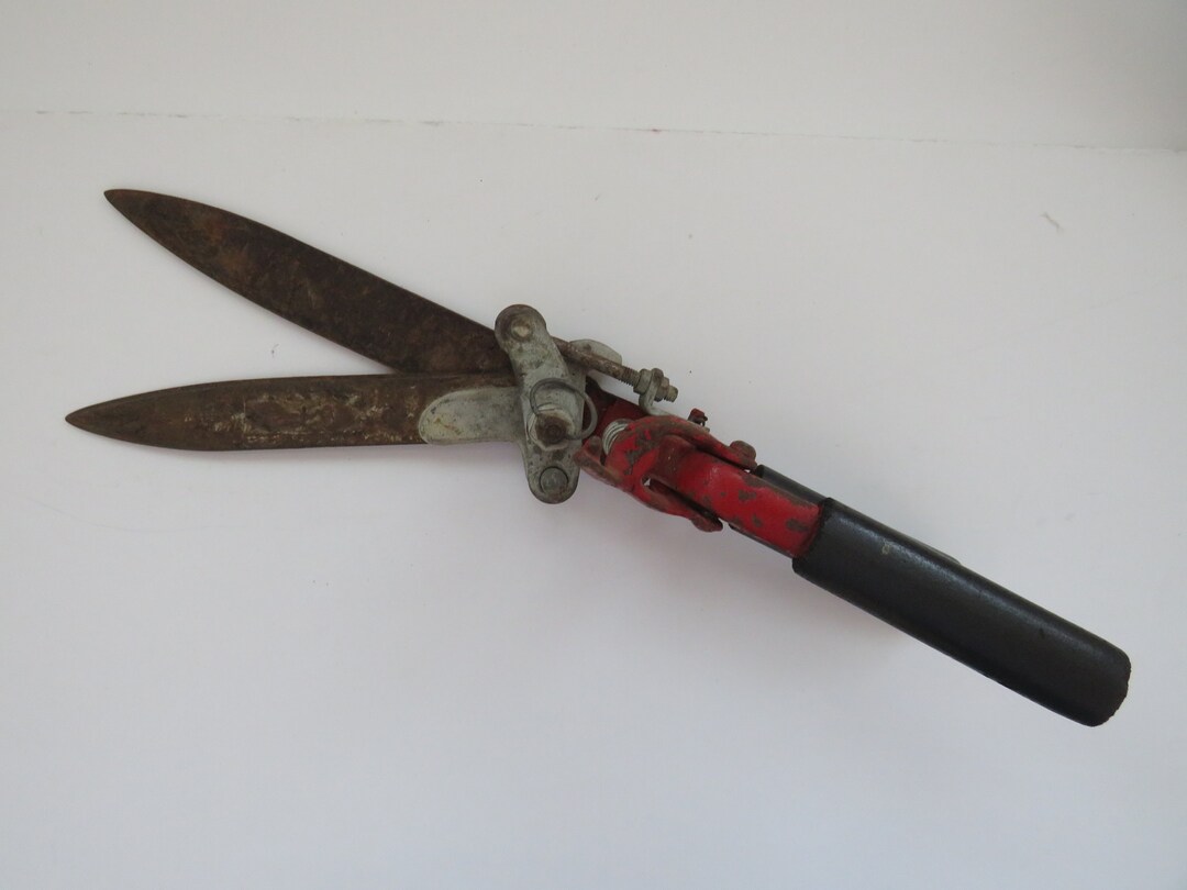 Vintage Garden Hand Clippers Red Metal Black Cushion Grips Tijeras de ...