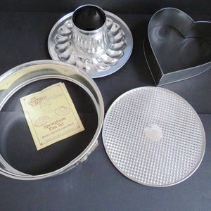 Round Springform Cake Pan Set With Heart and Bundt Inserts - Metal ...