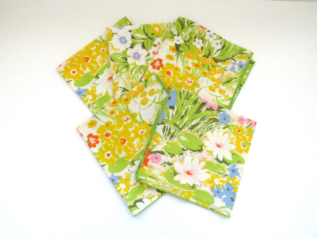 Vintage Retro Floral Napkins Set of 5 Flower Power Table Linens Yellow ...