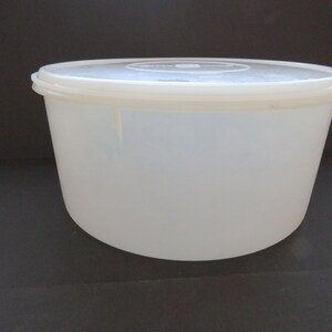 1960s Large Round Tupperware Carry All Container With Snap on Lid Deep ...