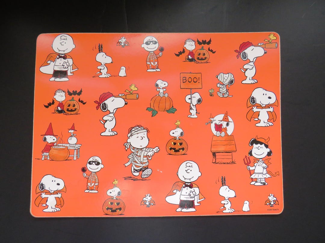 ONE Peanuts Gang Novelty Halloween Placemat Charlie Brown Snoopy ...