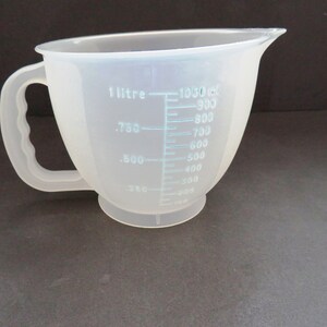 1970s Tupperware 4 Cup Measuring Cup Pitcher Retro Mix N Stor Pitcher ...